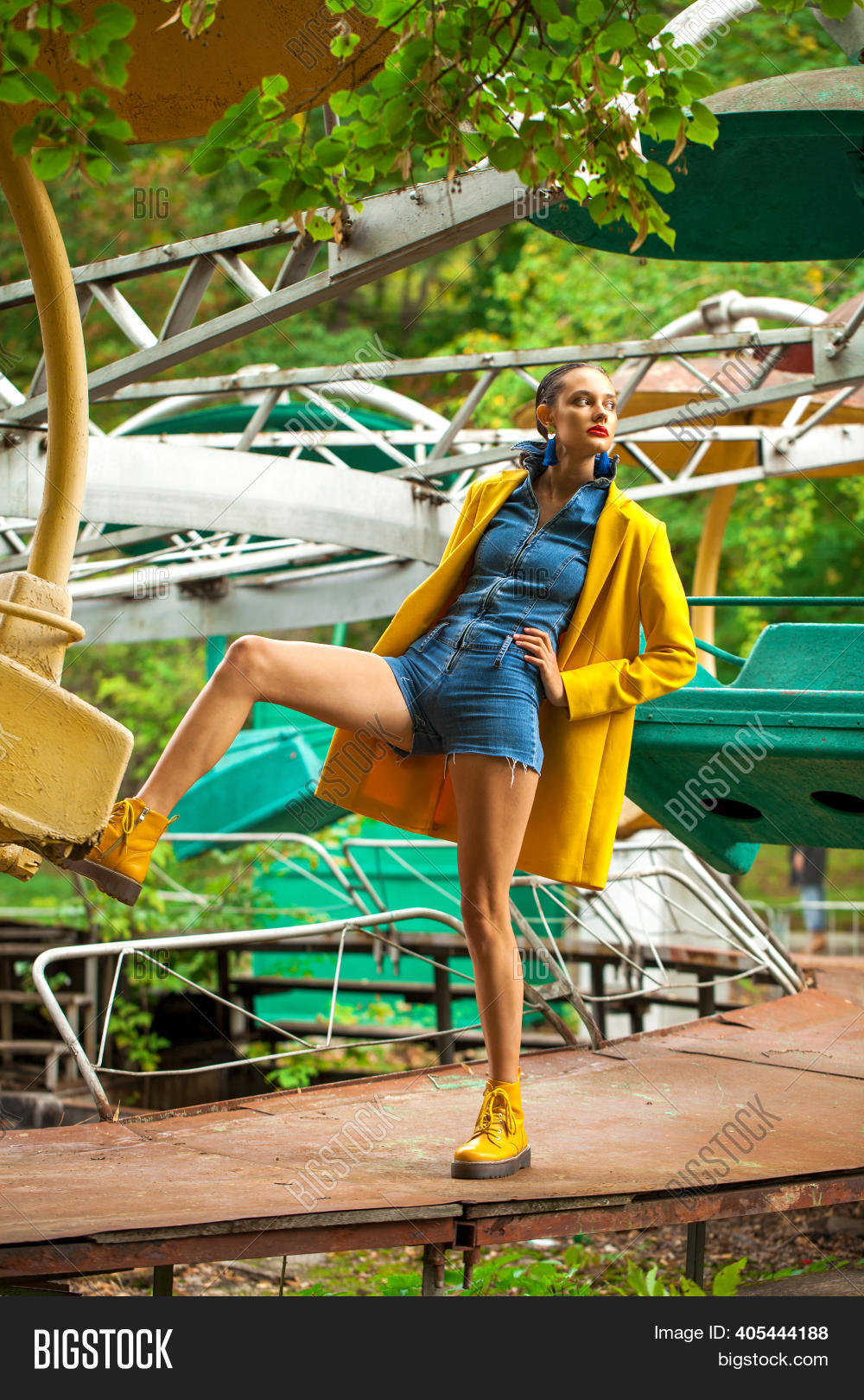 Fashion Model Yellow Image & Photo (Free Trial) | Bigstock