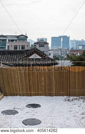 Rooftop Pebble Stone Image & Photo (Free Trial) | Bigstock