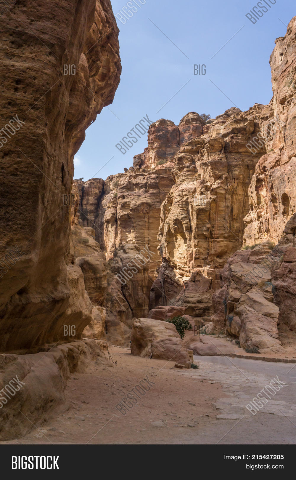 Siq Petra Shows Unique Image & Photo (Free Trial) | Bigstock