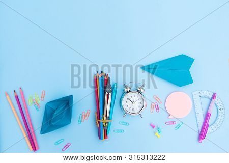 Back School 图片和照片（免费试用） | Bigstock