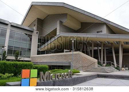 Redmond, Wa - Jun 14: Image & Photo (Free Trial) | Bigstock