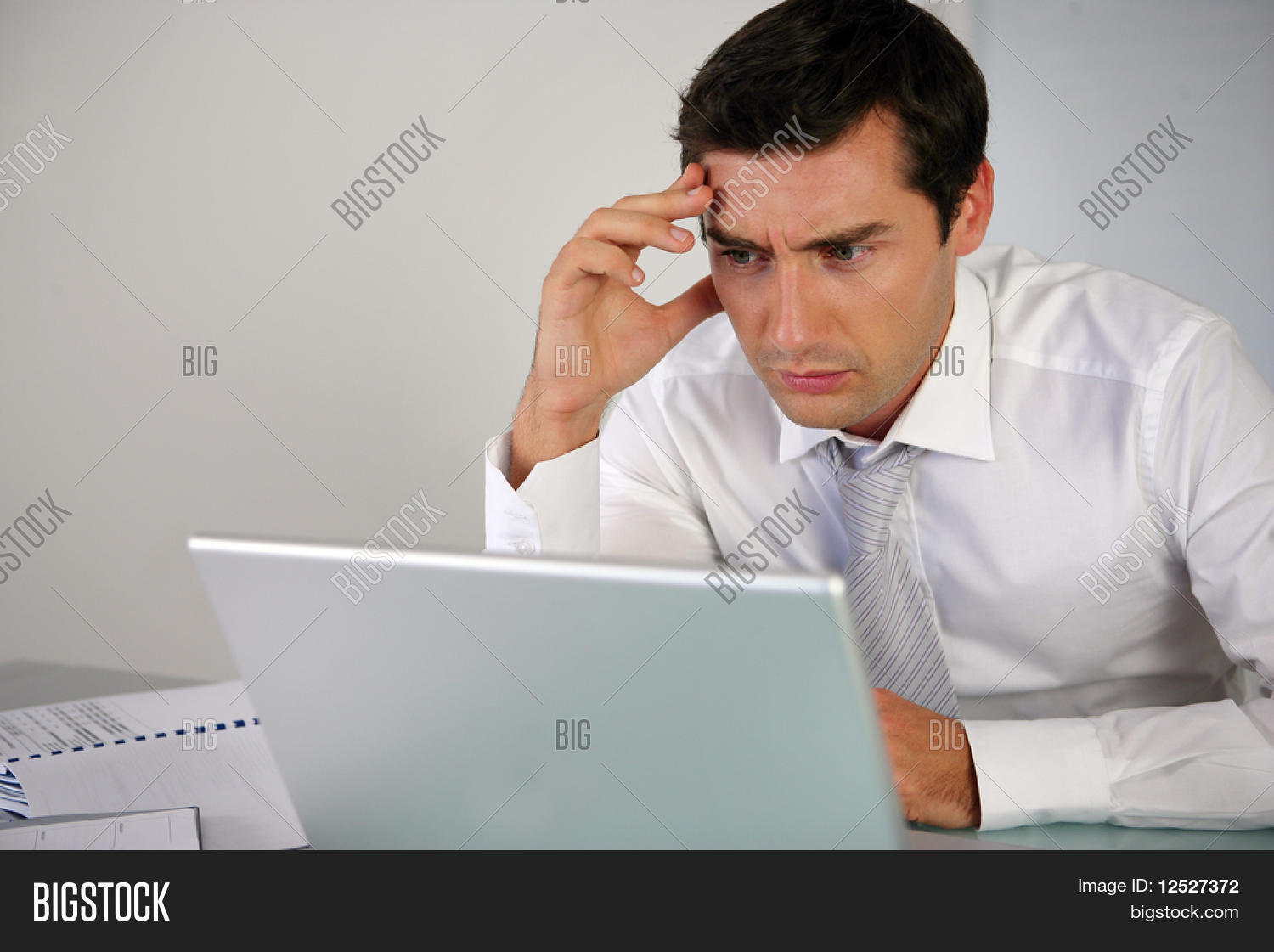 Portrait Worried Man Image & Photo (Free Trial) | Bigstock