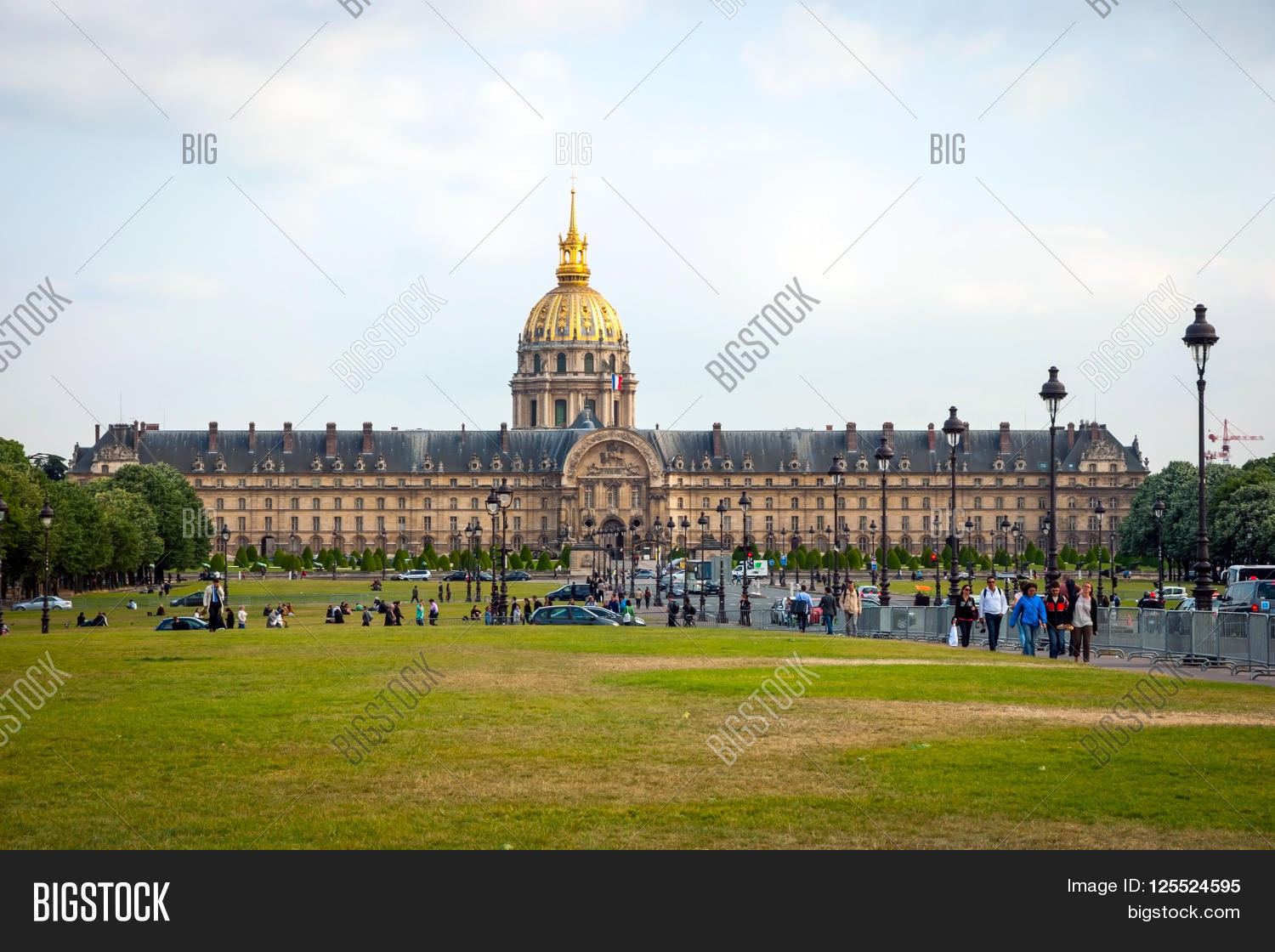 View On Les Invalides Image & Photo (Free Trial) | Bigstock