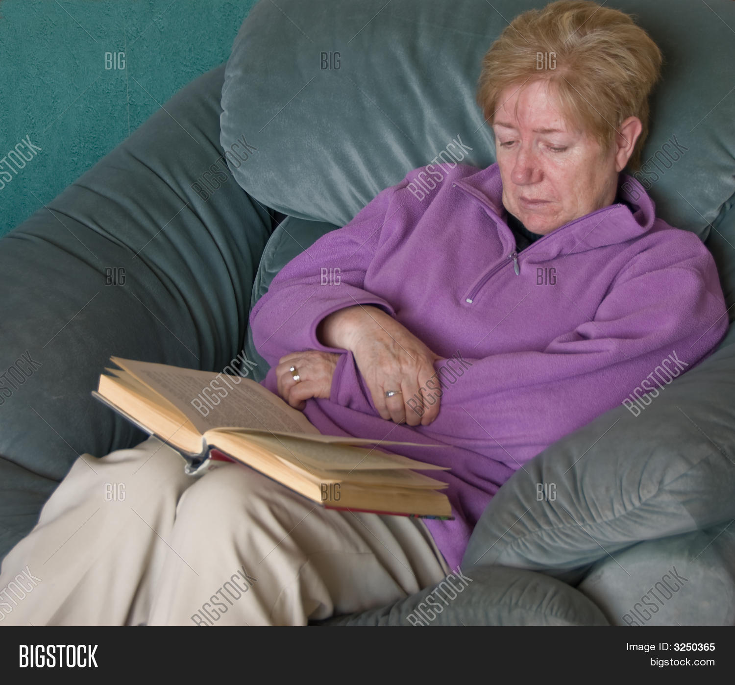 Lady Reading Book Image & Photo (Free Trial) | Bigstock