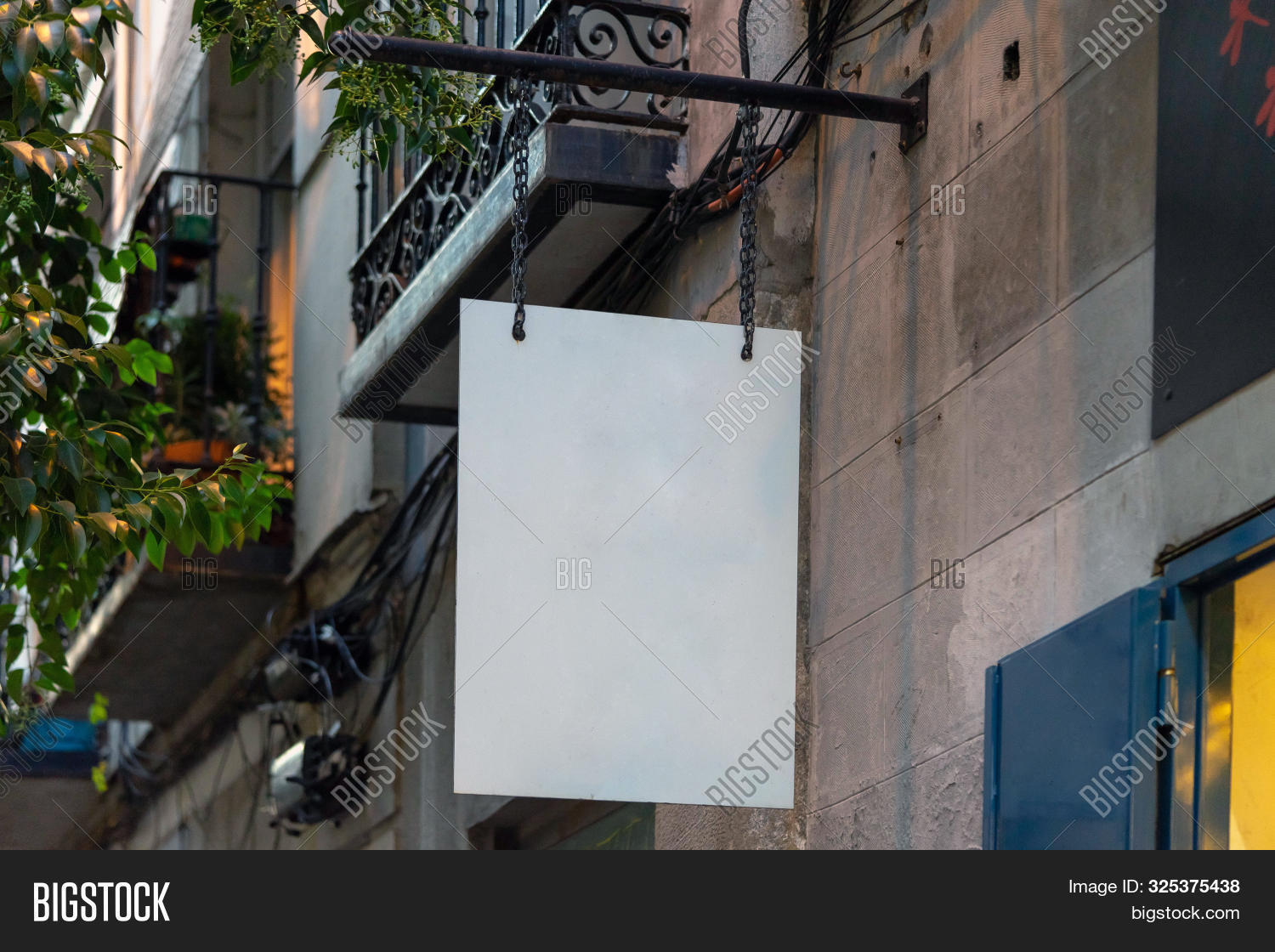 Blank White Store Image & Photo (Free Trial) | Bigstock