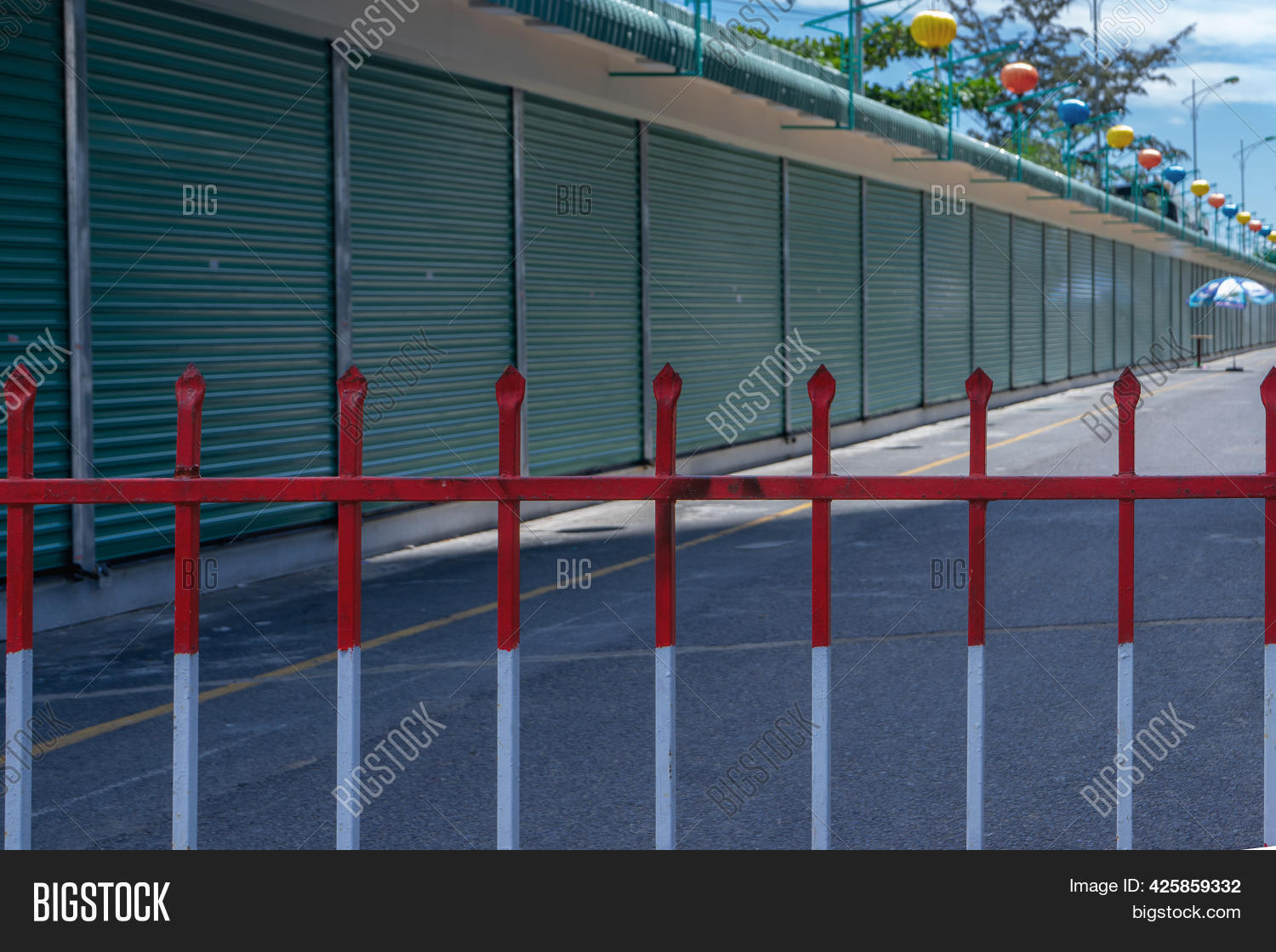 Traffic Barrier Red Image & Photo (Free Trial) | Bigstock