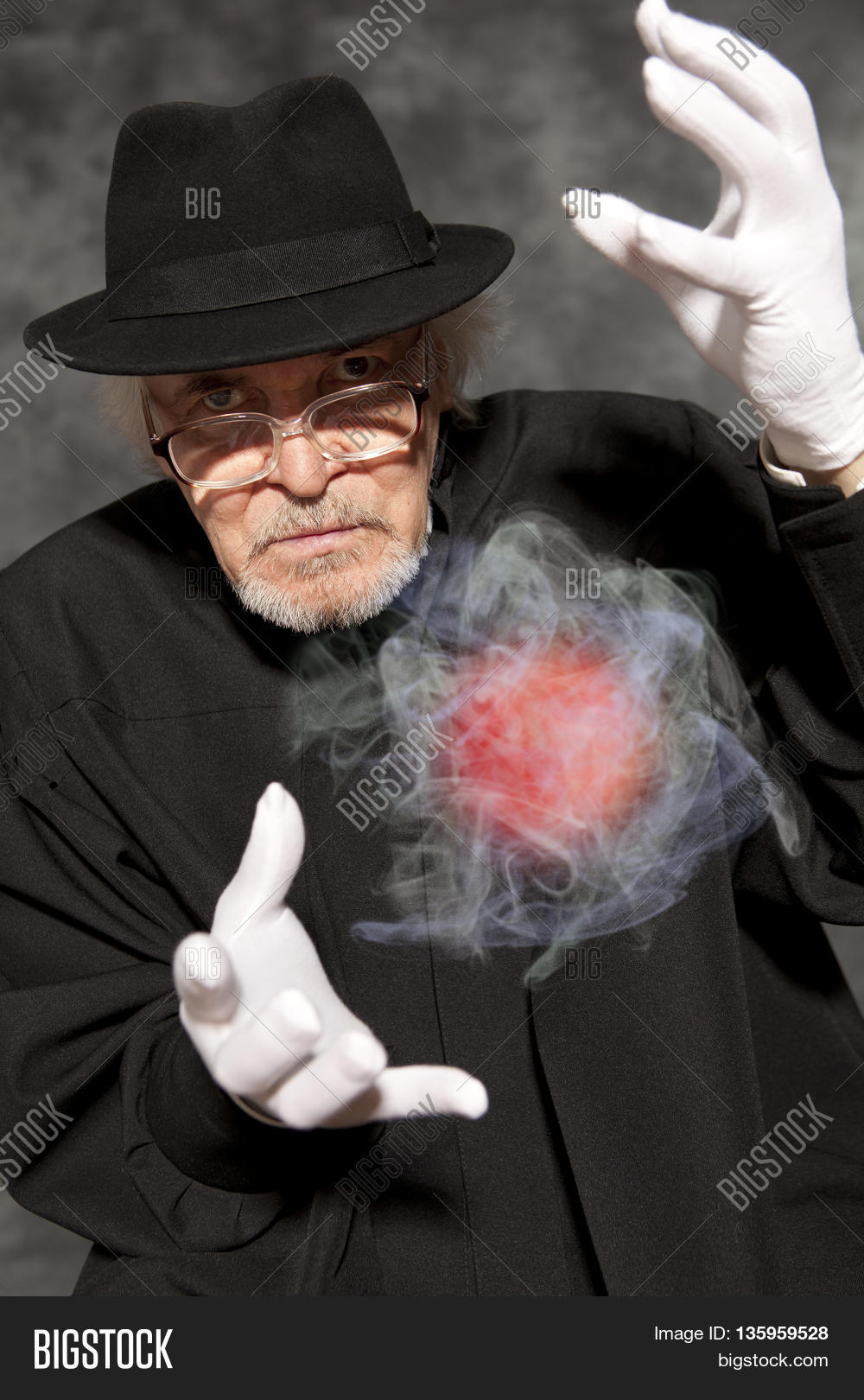 Magician Top Hat Image & Photo (Free Trial) | Bigstock