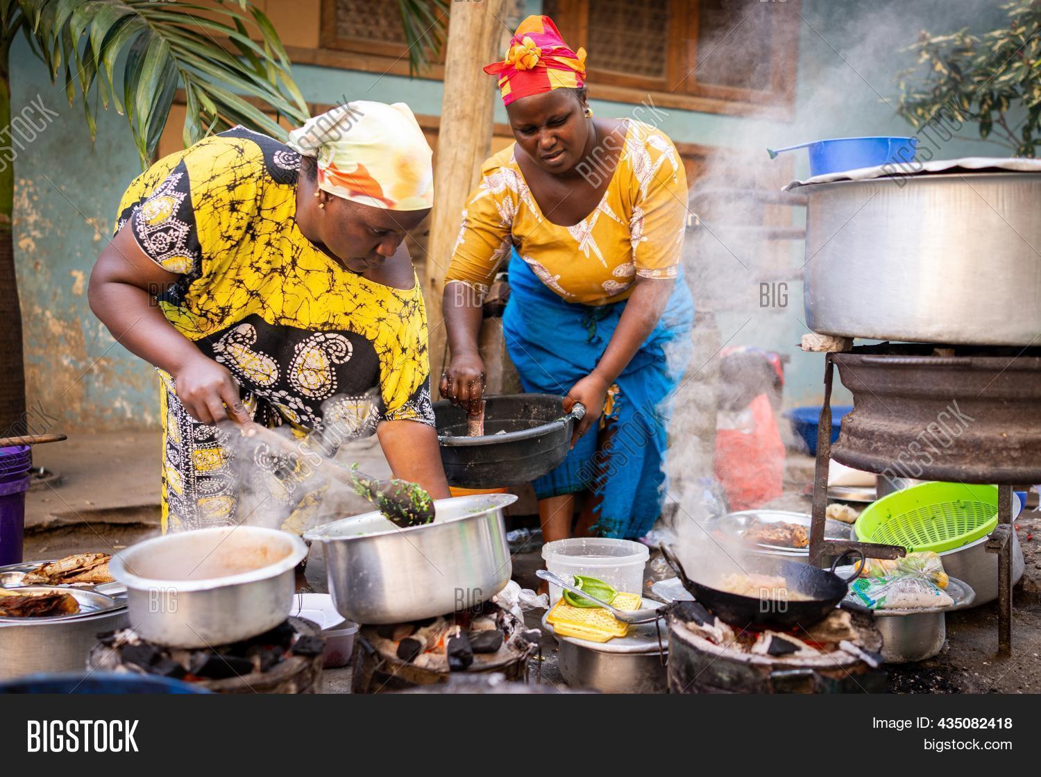 African Woman Cooking Image & Photo (Free Trial) | Bigstock