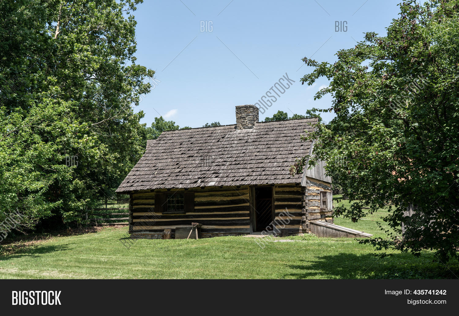 Old Log Cabin Forest Image & Photo (Free Trial) | Bigstock