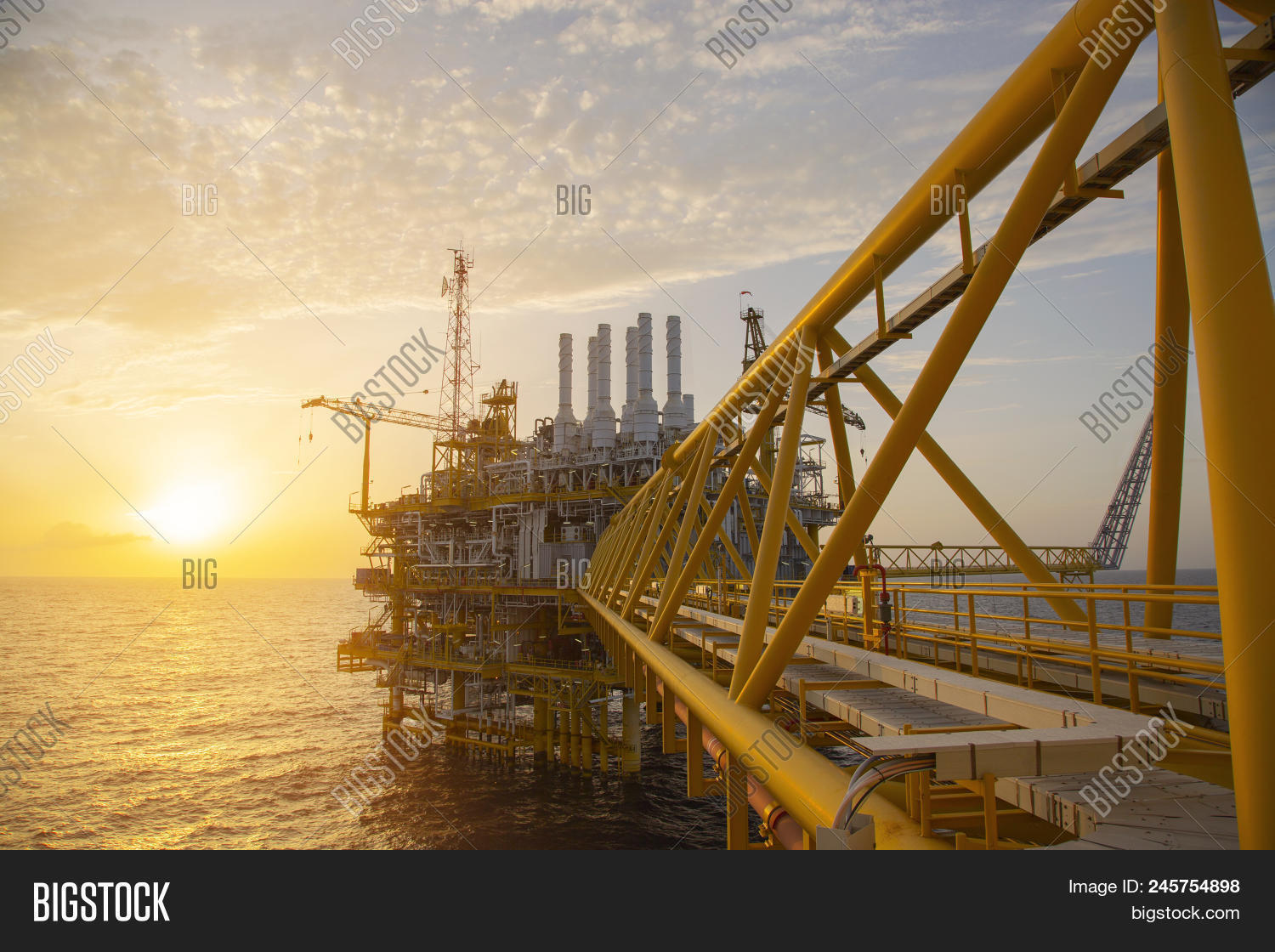 Offshore Construction Image & Photo (Free Trial) | Bigstock