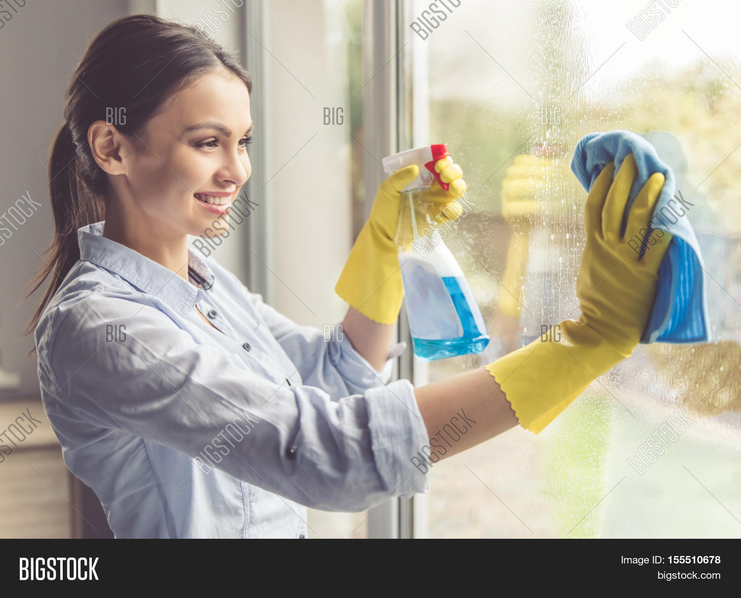 Woman Cleaning Her Image & Photo (Free Trial) | Bigstock