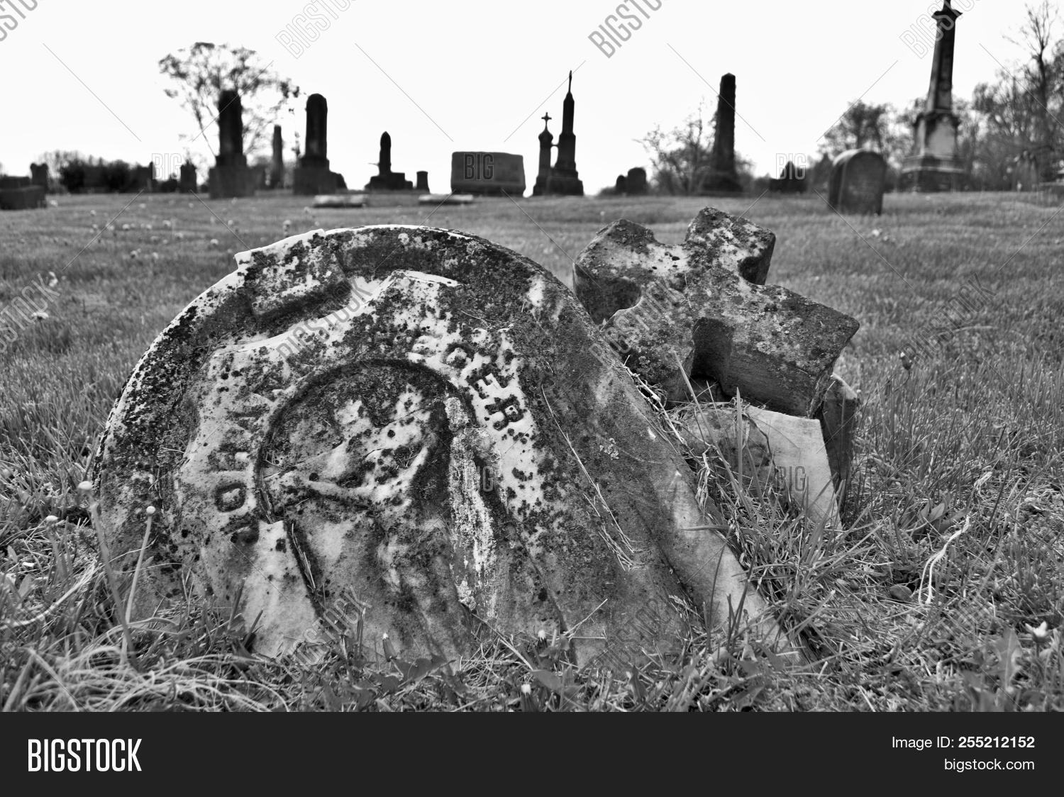 Very Old Broken Statue Image & Photo (Free Trial) | Bigstock