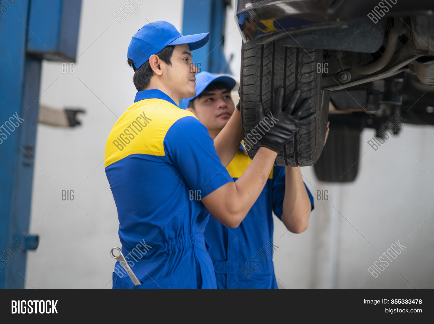 Asian Mechanician Image & Photo (Free Trial) | Bigstock