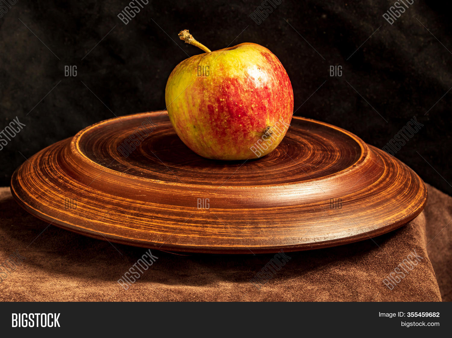 Inverted Clay Plate Image & Photo (Free Trial) | Bigstock
