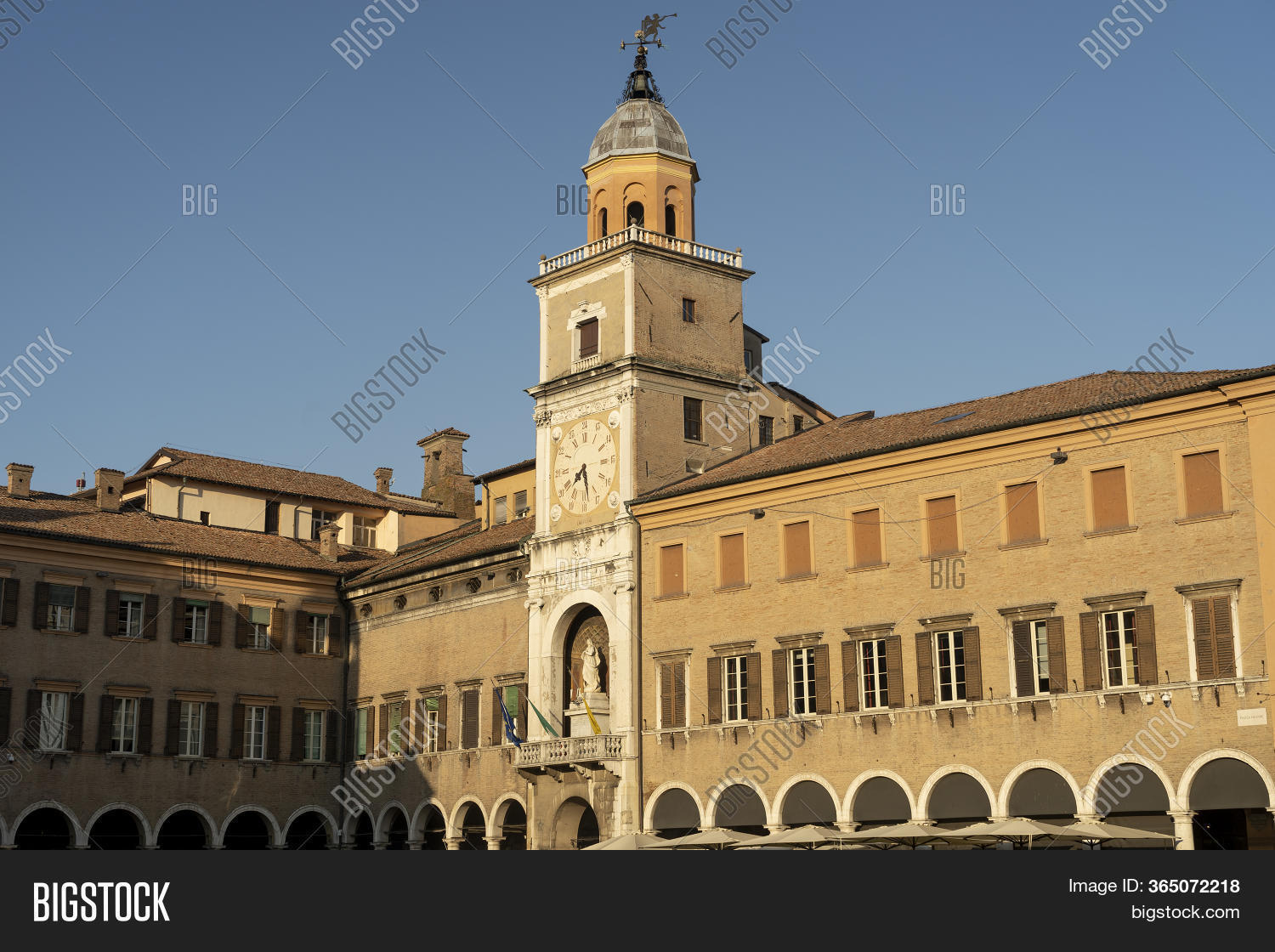 Historic Center Modena Image & Photo (Free Trial) | Bigstock