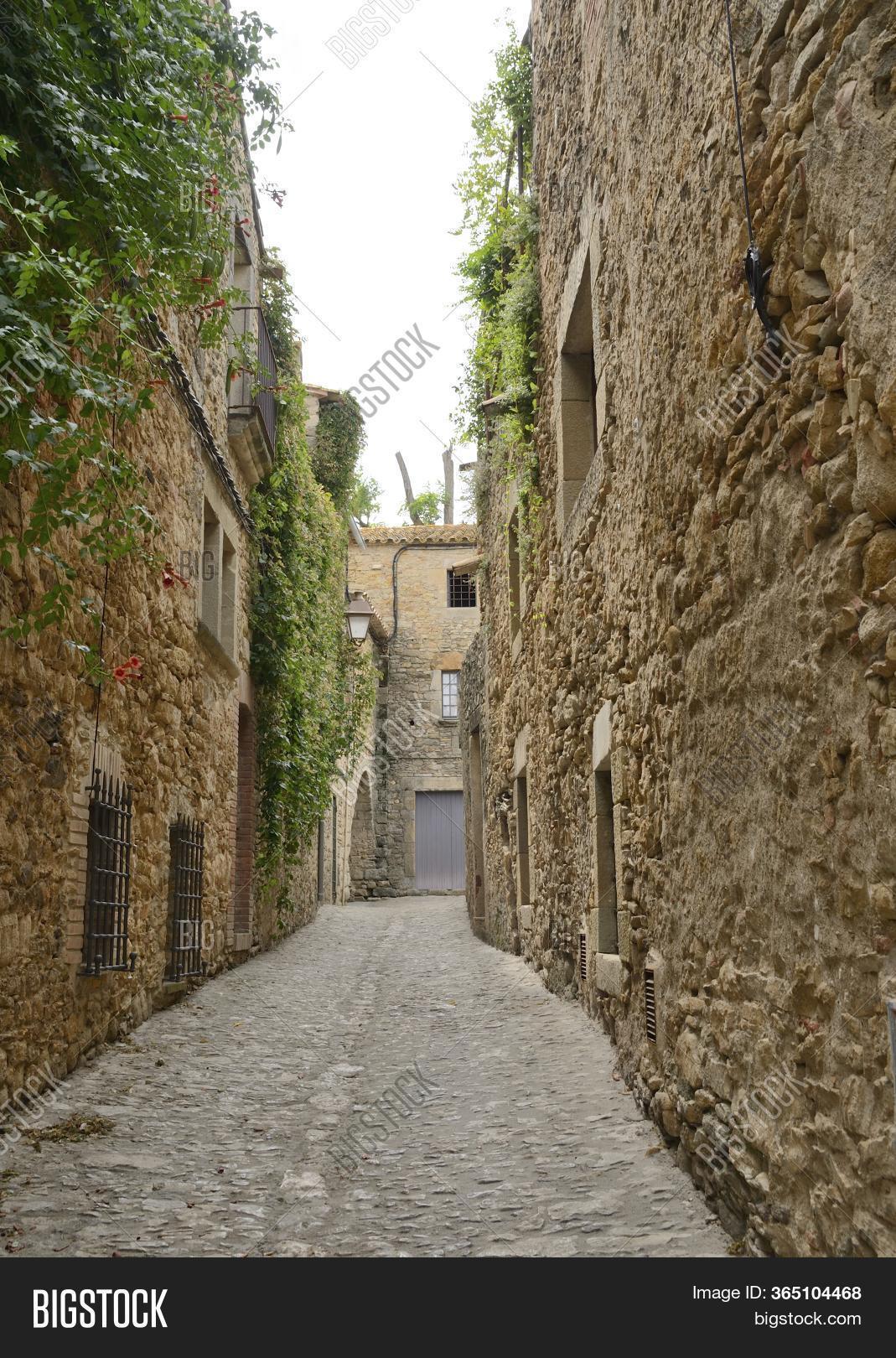 Cobbled Narrow Alley Image & Photo (Free Trial) | Bigstock