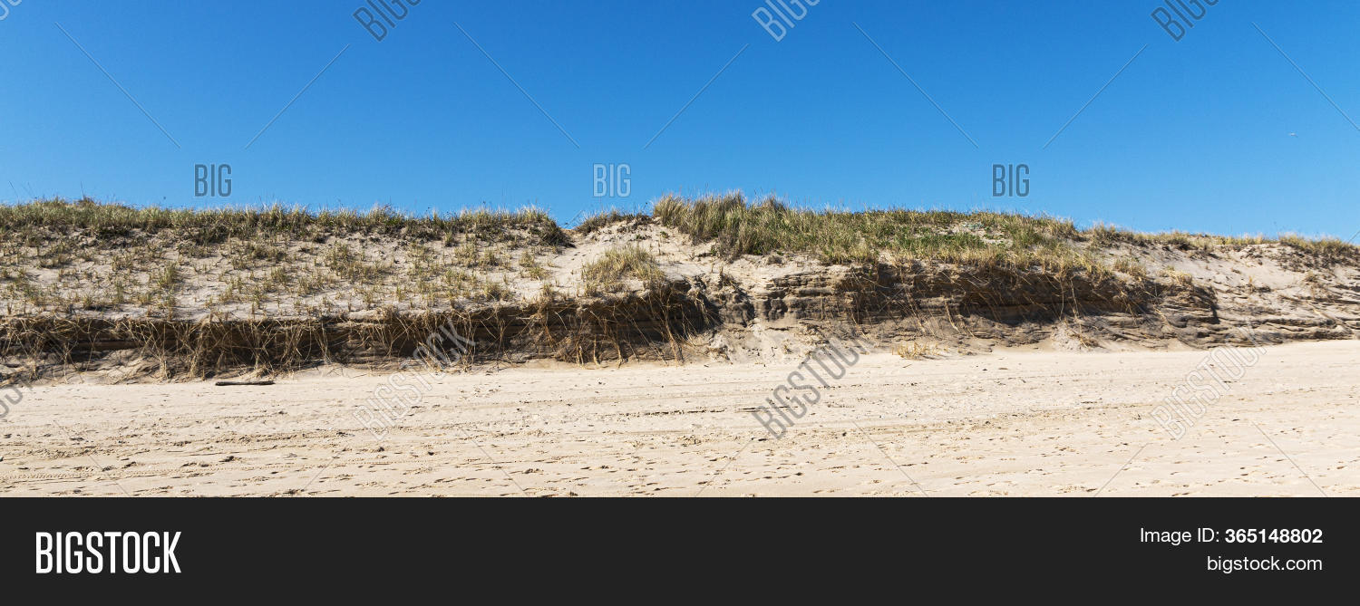Horizontal View Sand Image & Photo (Free Trial) | Bigstock
