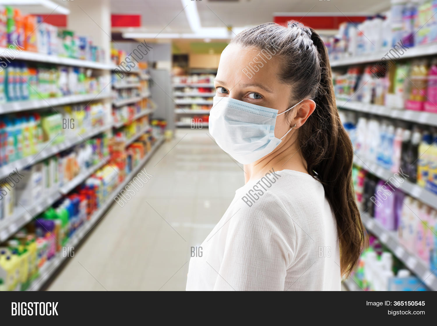 Woman Shopping Wearing Image & Photo (Free Trial) | Bigstock