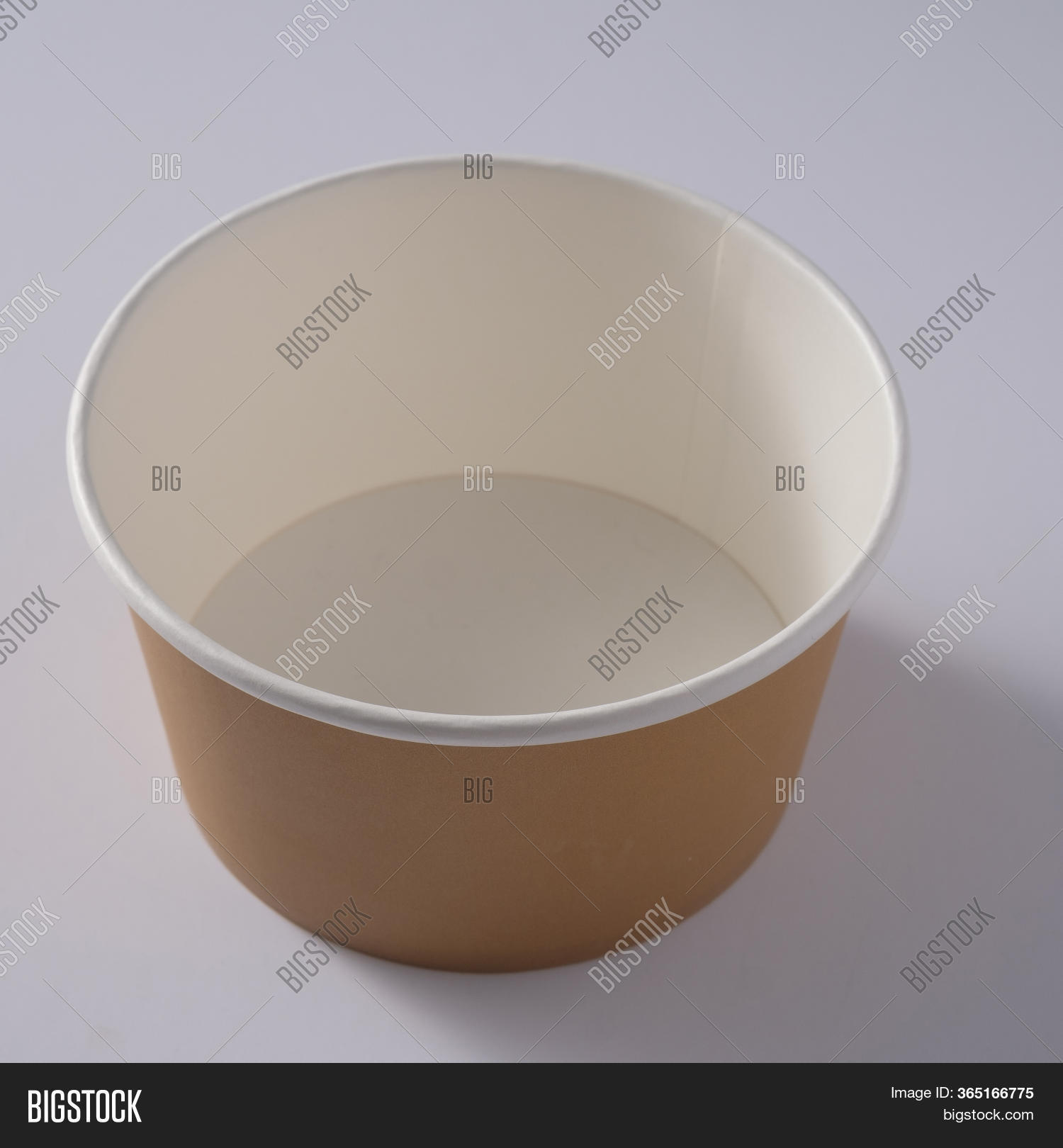Big Brown Paper Plate Image & Photo (Free Trial) | Bigstock