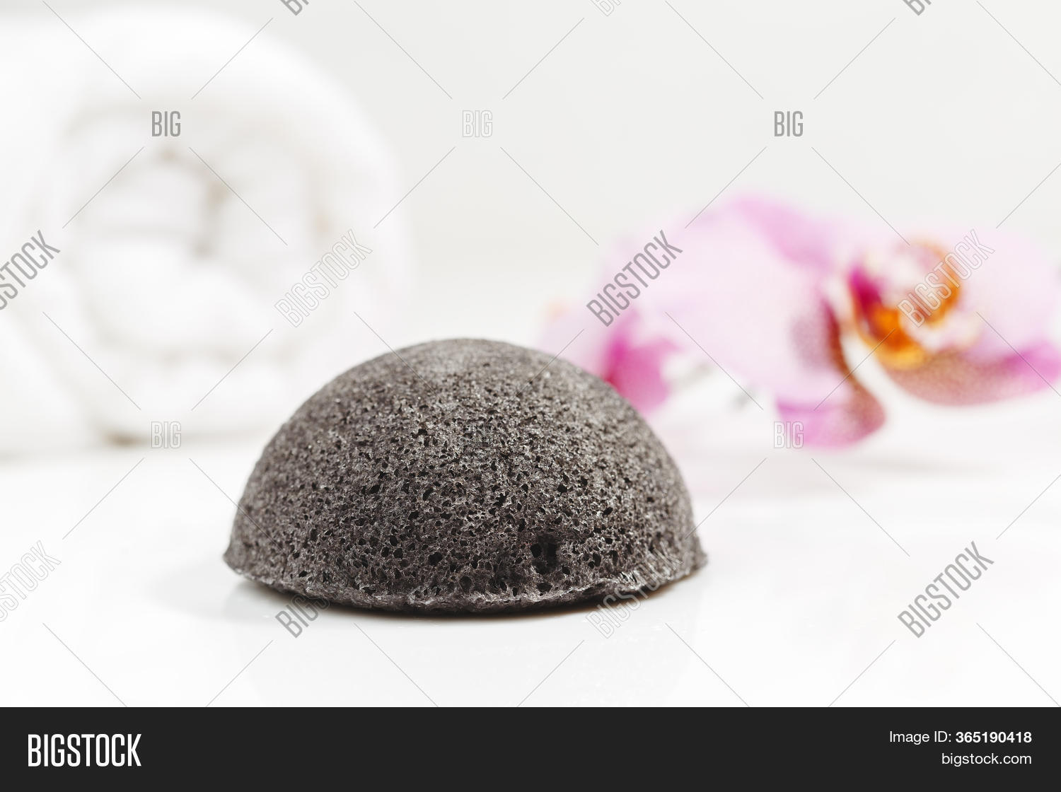 Konjac Cleansing Image & Photo (Free Trial) | Bigstock