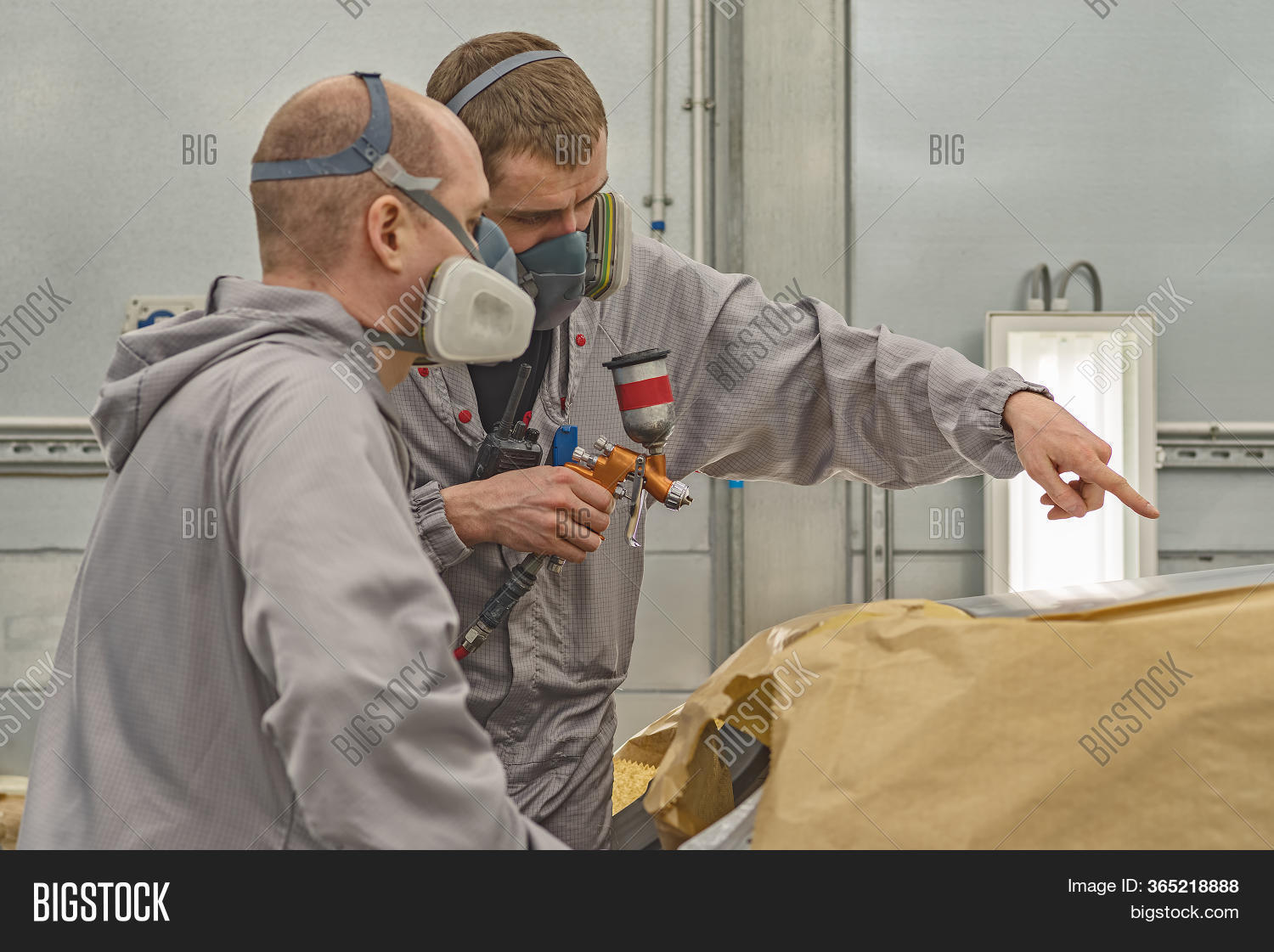 Employee Paint Shop Image & Photo (Free Trial) | Bigstock