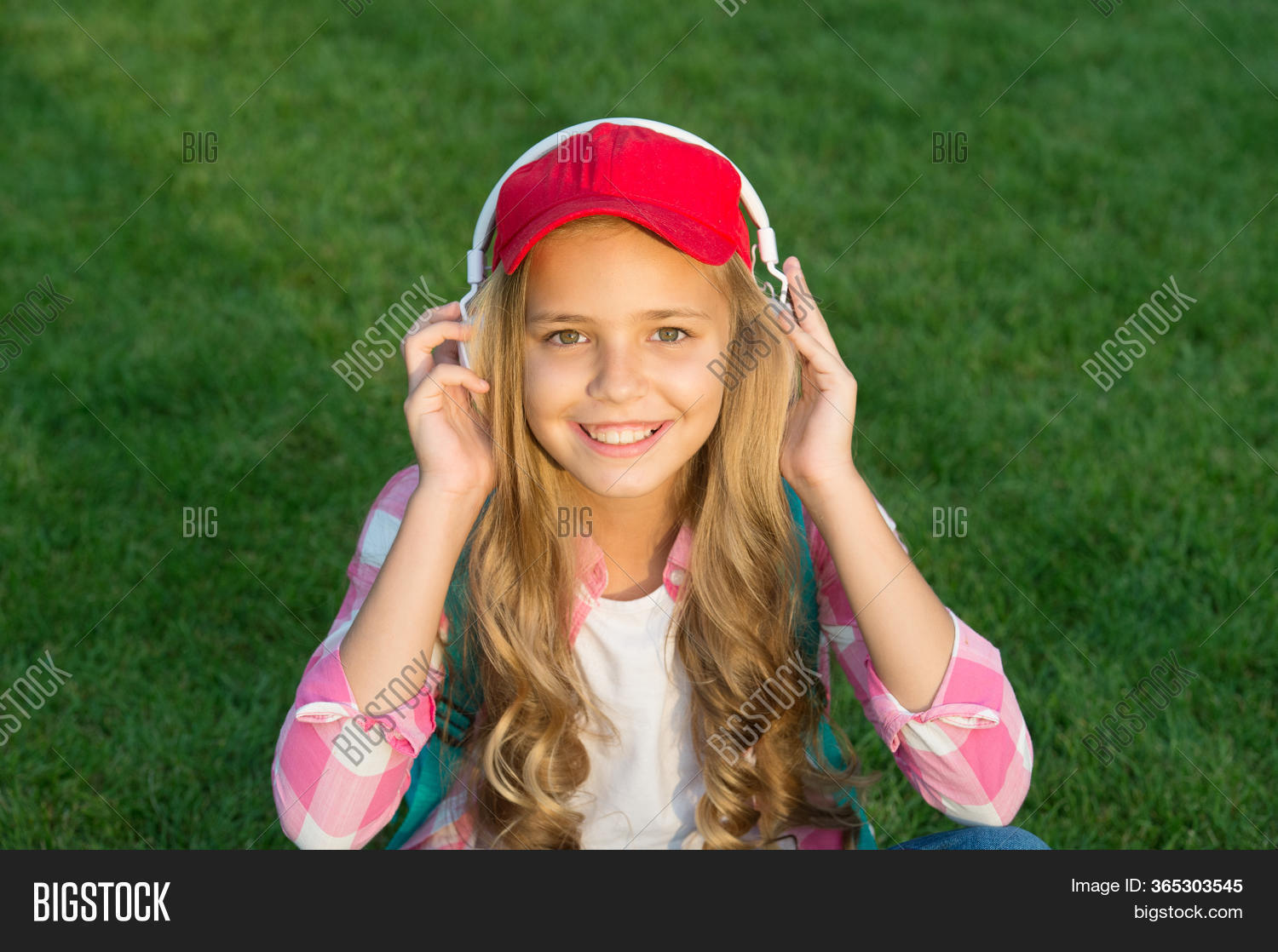 Listen Music While Image & Photo (Free Trial) | Bigstock
