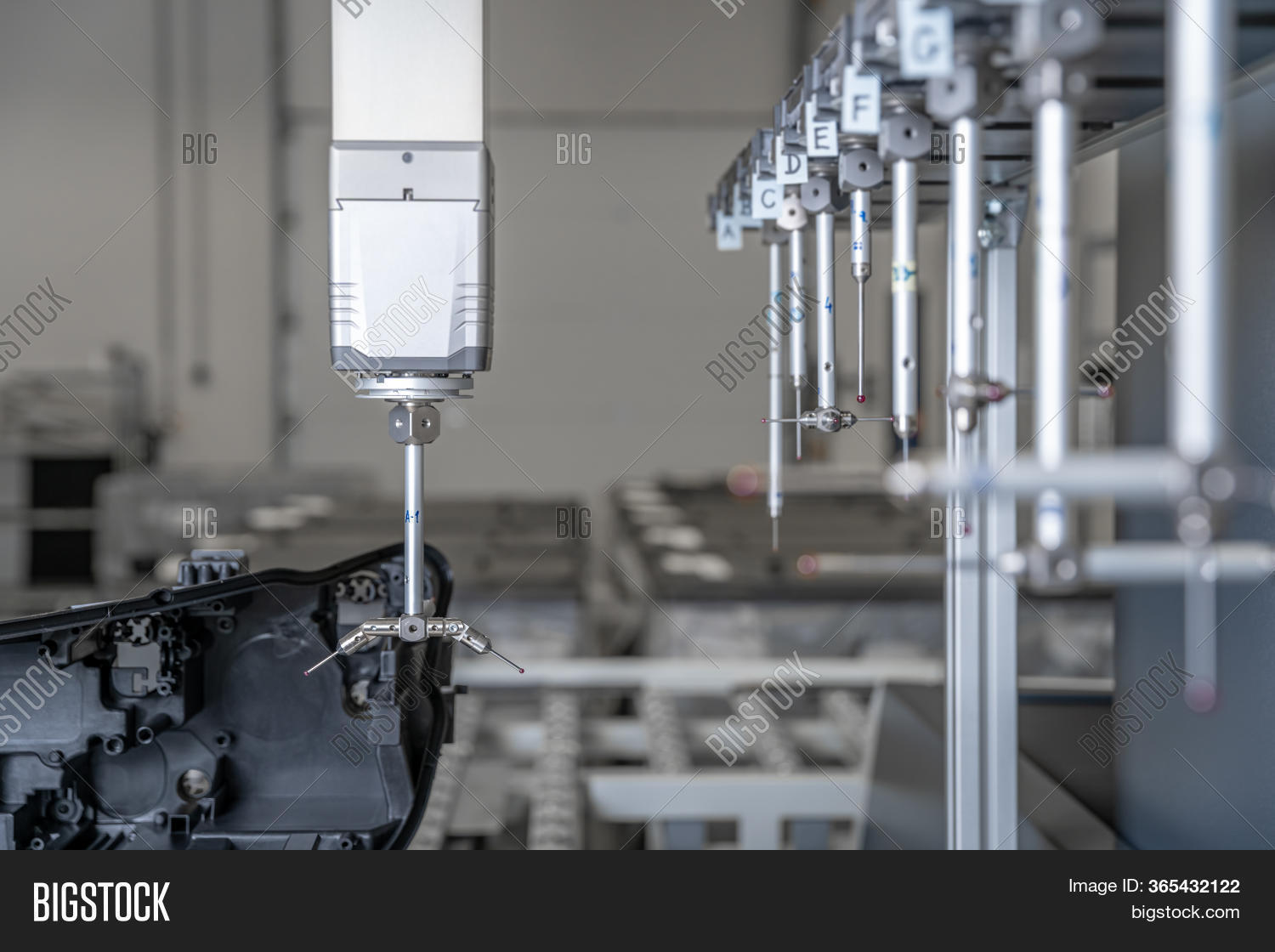 Modern Device Accurate Image & Photo (Free Trial) | Bigstock