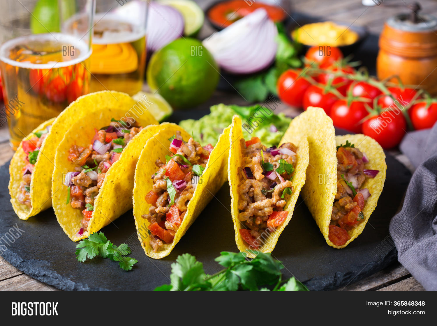 Taco Shell Nachos Beef Image & Photo (Free Trial) | Bigstock