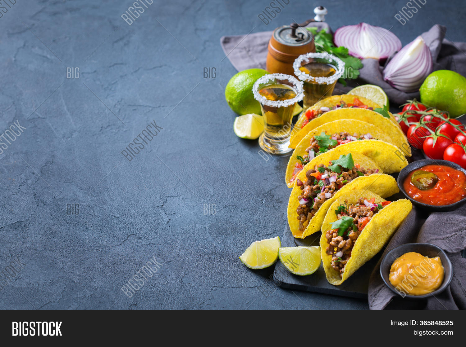 Taco Shell Nachos Beef Image & Photo (Free Trial) | Bigstock