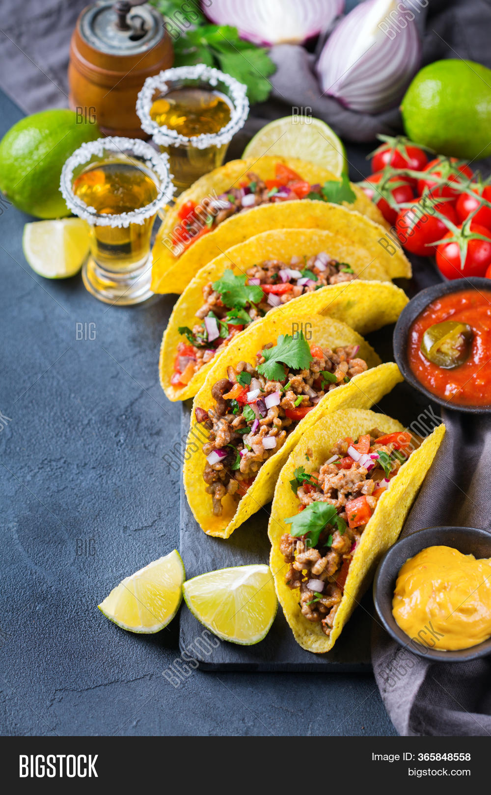 Taco Shell Nachos Beef Image & Photo (Free Trial) | Bigstock
