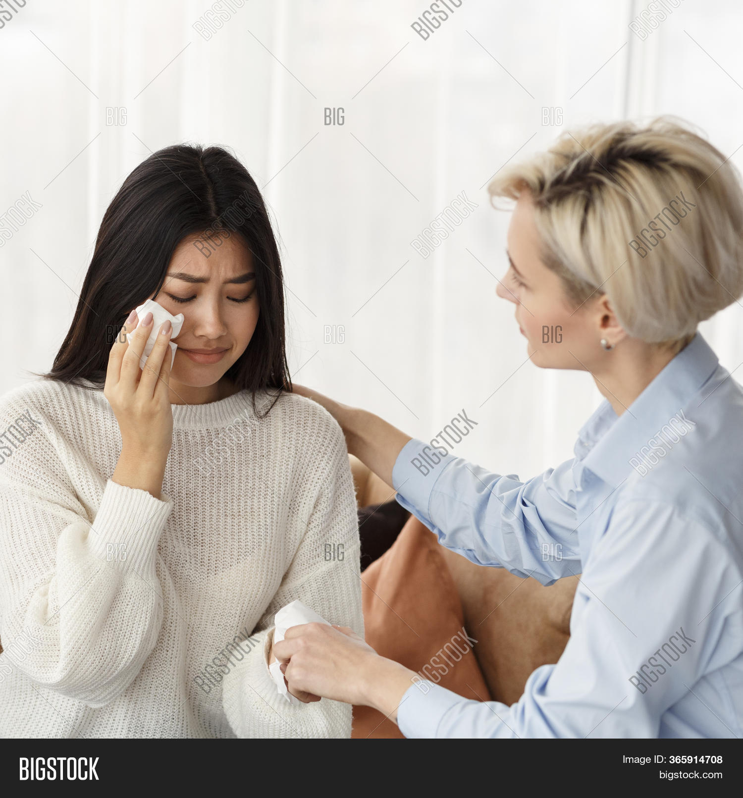 Chinese Girl Crying Image & Photo (Free Trial) | Bigstock