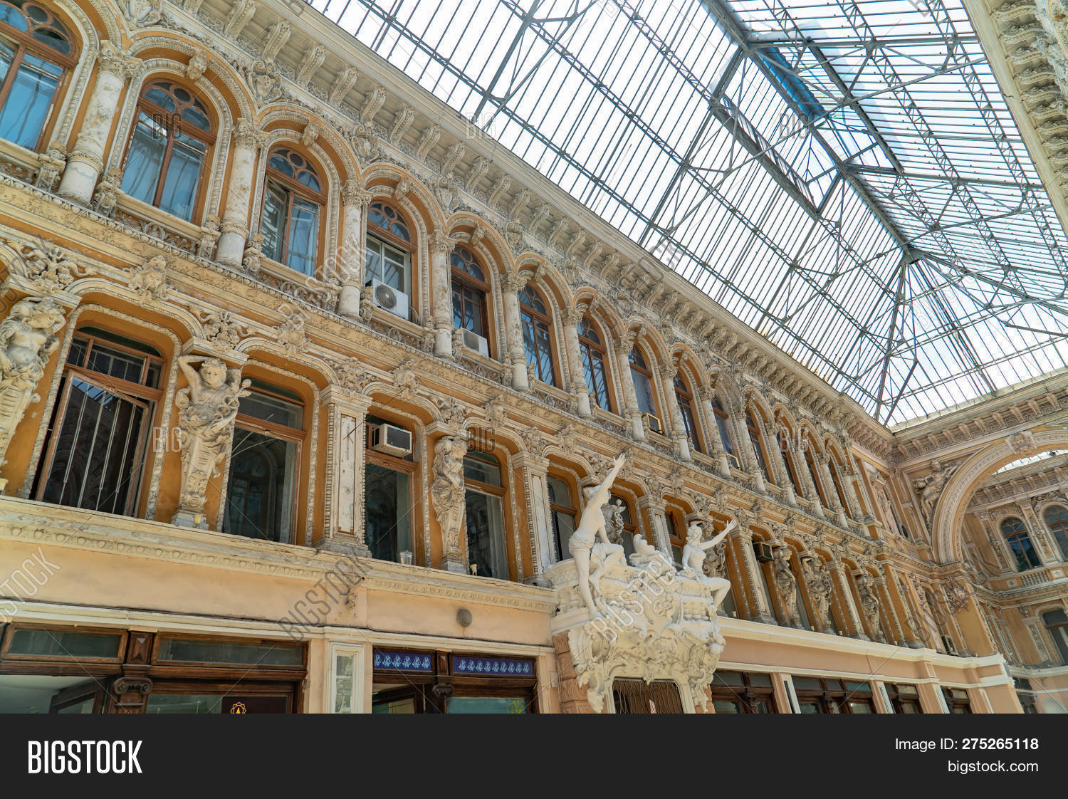 Modernist Style Image & Photo (Free Trial) | Bigstock