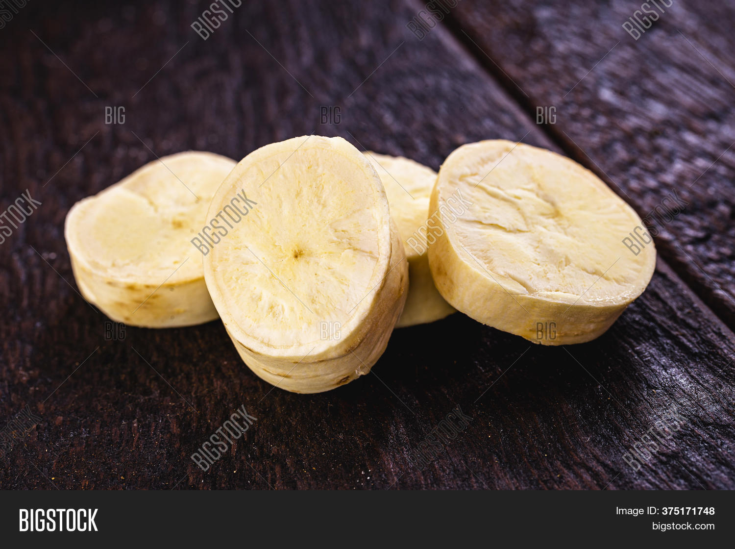 Cut Peeled Cassava Image & Photo (Free Trial) | Bigstock
