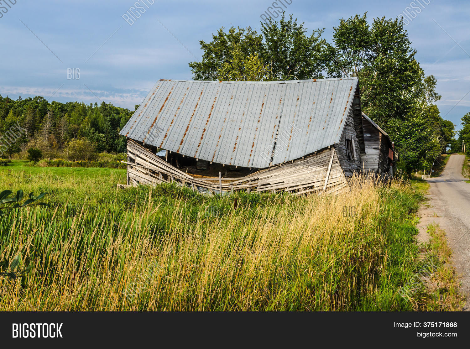 Ruins Old Barn Image & Photo (Free Trial) | Bigstock