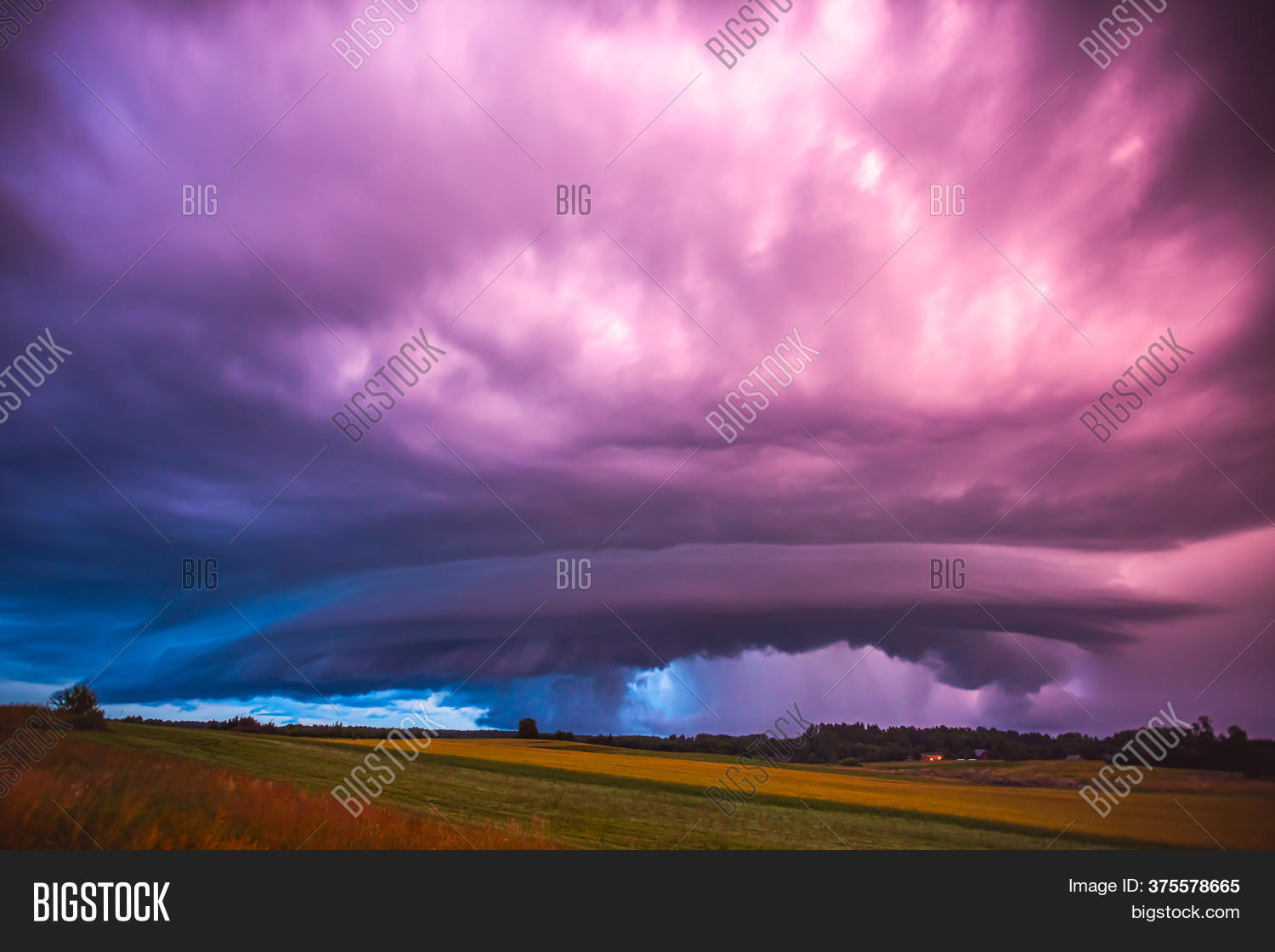 Supercell Storm Clouds Image & Photo (Free Trial) | Bigstock
