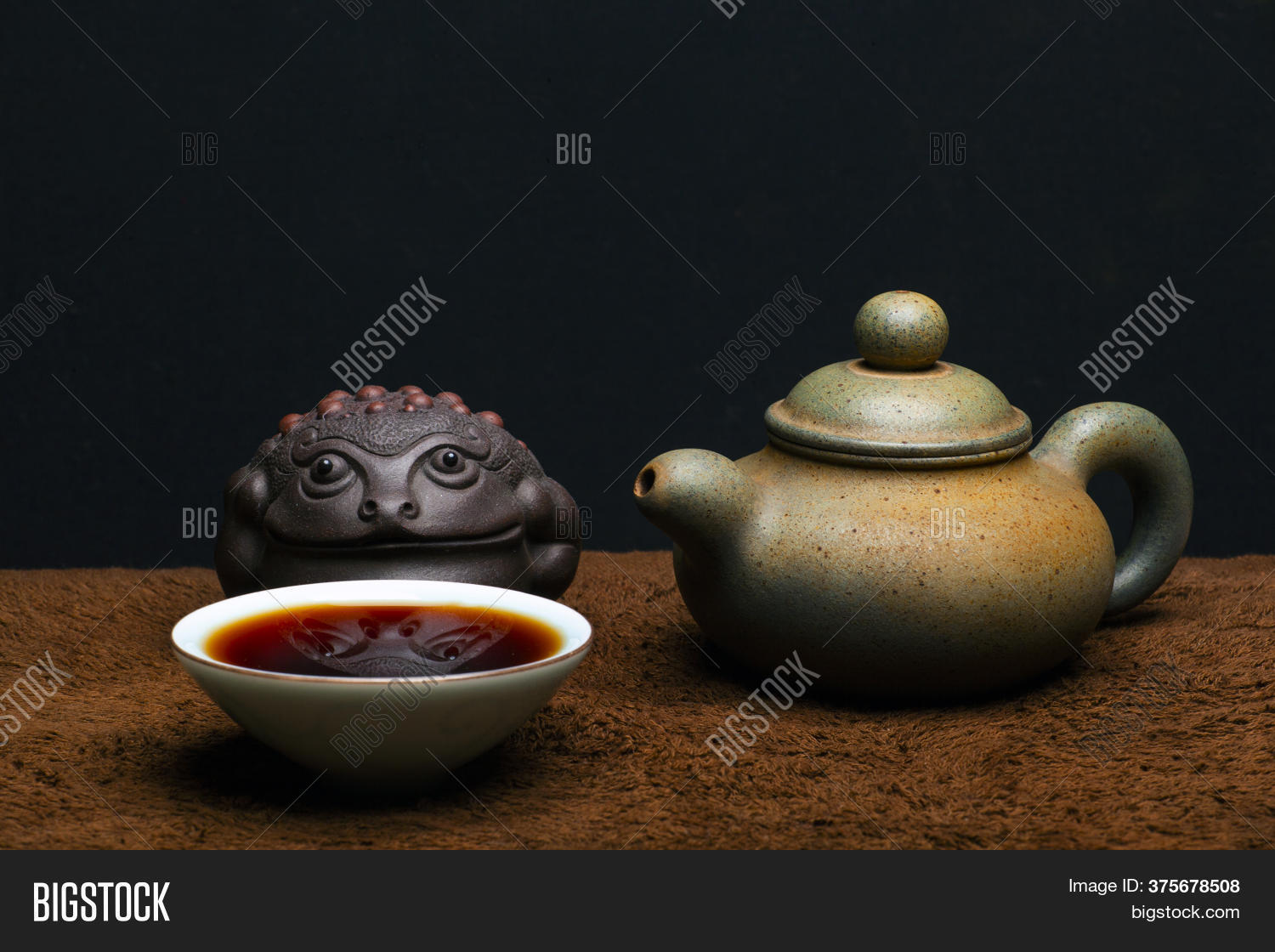 Image Teapot Cup Toad Image & Photo (Free Trial) | Bigstock