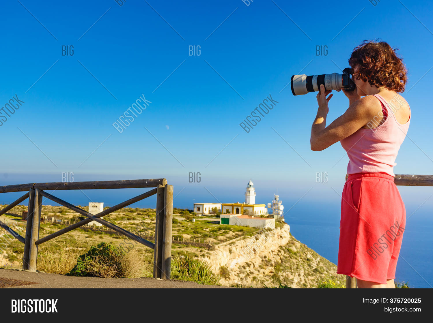 Female Tourist Camera Image & Photo (Free Trial) | Bigstock