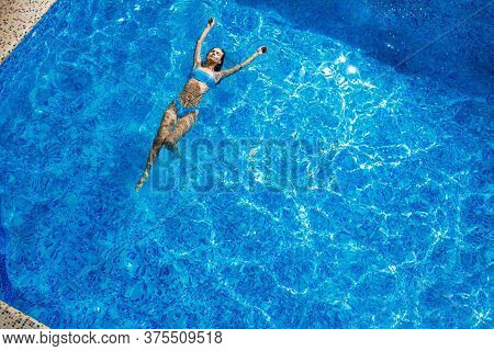 Top View Girl Swimming Image & Photo (Free Trial) | Bigstock