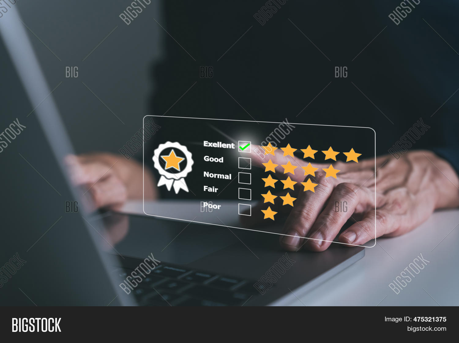 Happy Customer 图片和照片（免费试用） | Bigstock