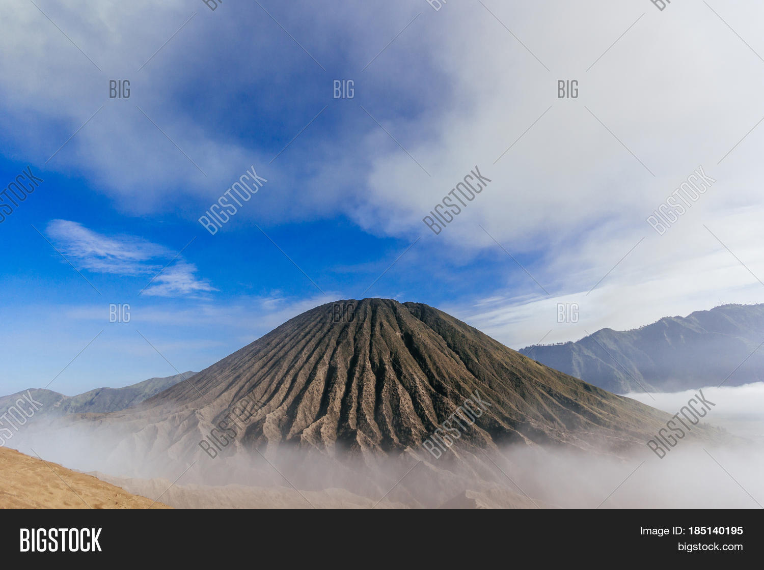 View Mount Batok Bromo Image & Photo (Free Trial) | Bigstock