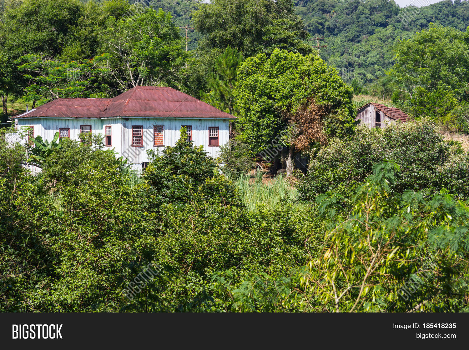Old Wood Farm House Image & Photo (Free Trial) | Bigstock