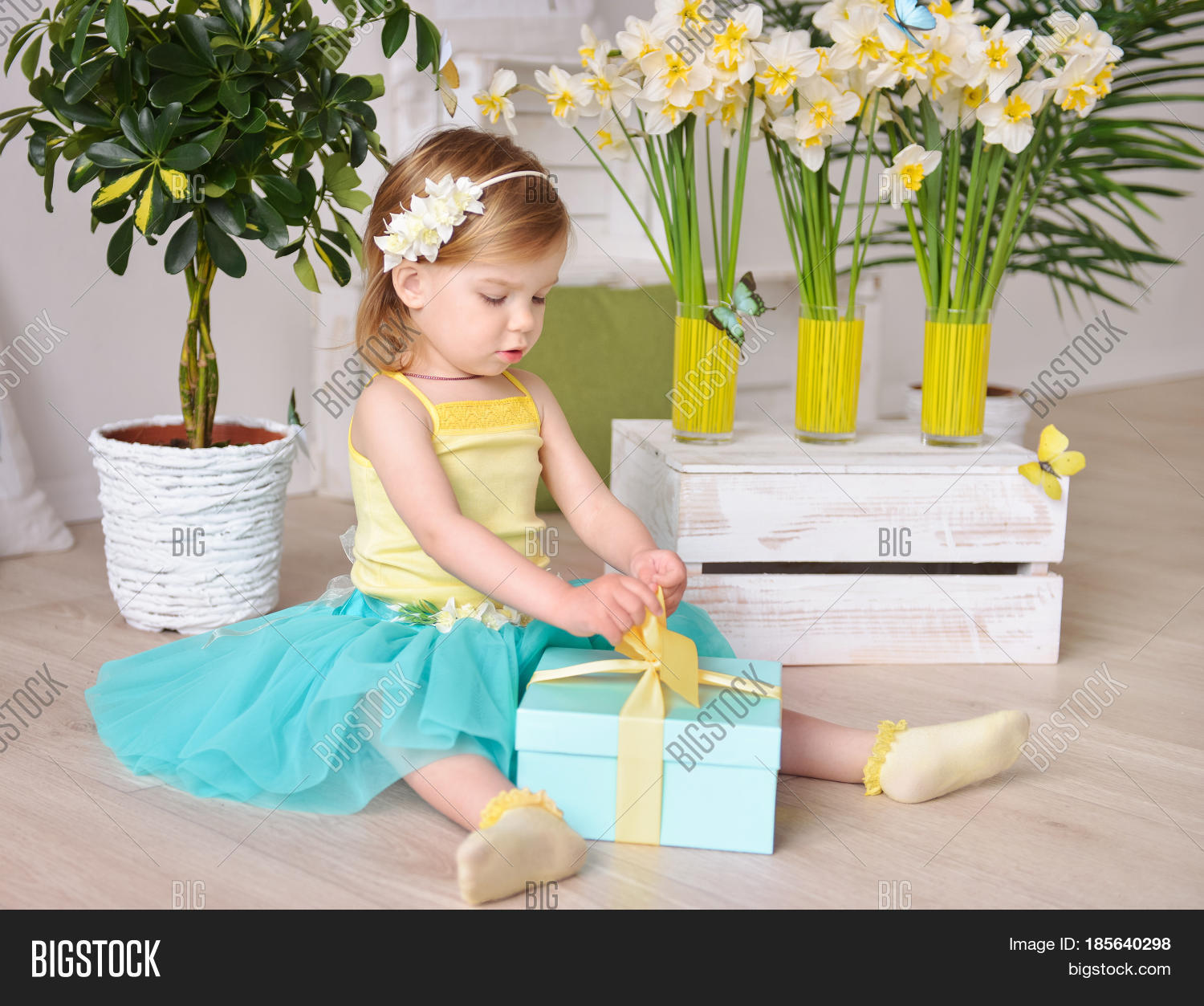 Beautiful Little Girl Image & Photo (Free Trial) | Bigstock