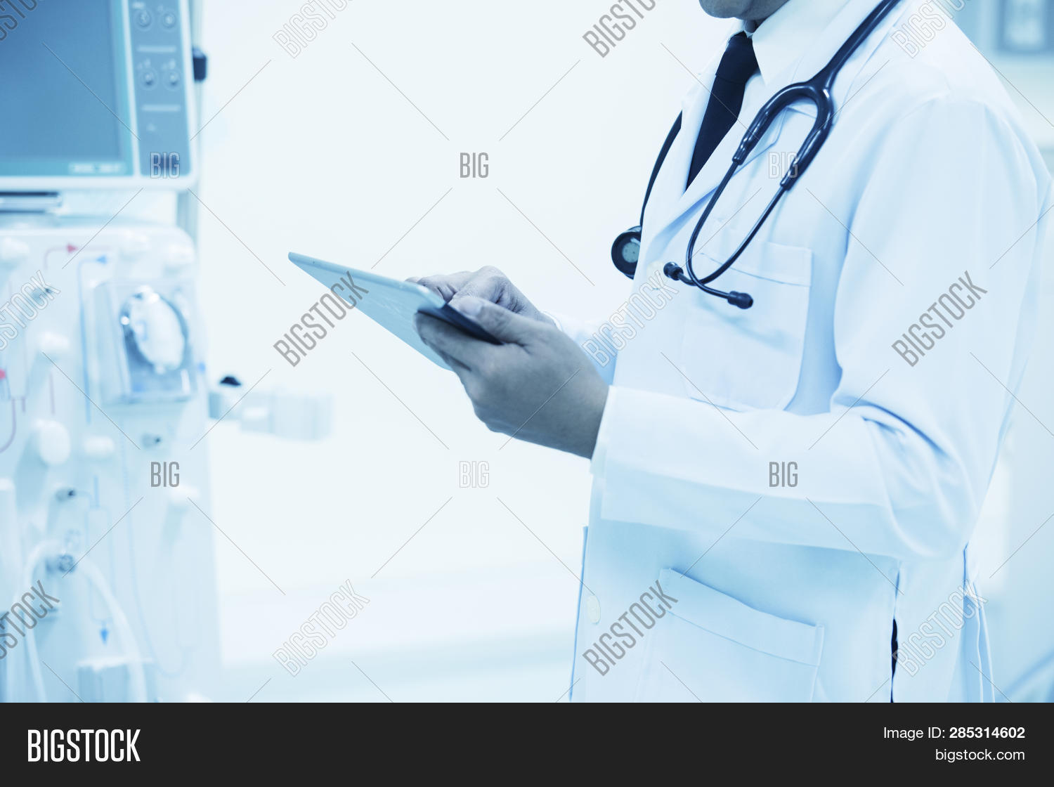 Doctor Modern Image & Photo (Free Trial) | Bigstock