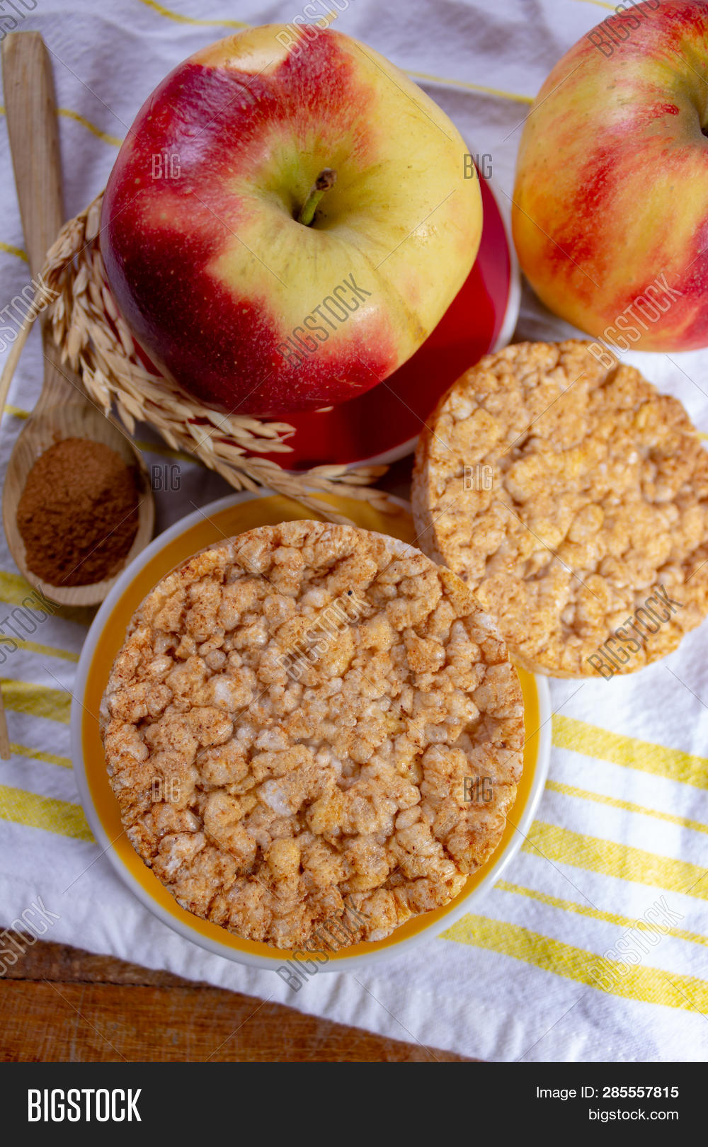 Round Rice Crackers Image & Photo (Free Trial) | Bigstock
