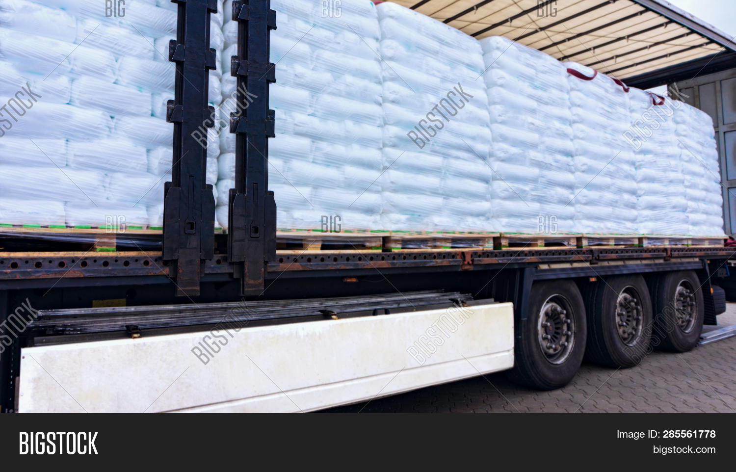There Loading Truck Image & Photo (Free Trial) | Bigstock