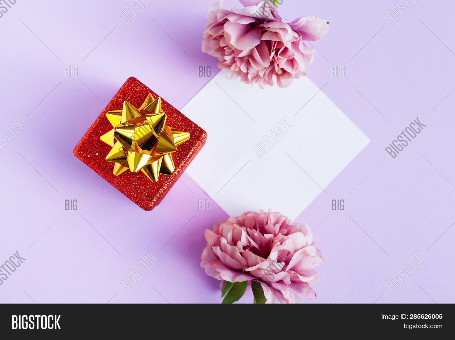 Mockup On Violet Image & Photo (Free Trial) | Bigstock