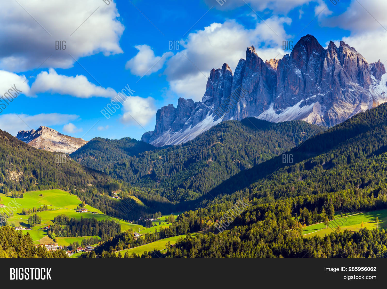 Wall Jagged Rocks Image & Photo (Free Trial) | Bigstock