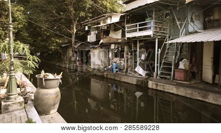 Slums House Poor Image & Photo (Free Trial) | Bigstock