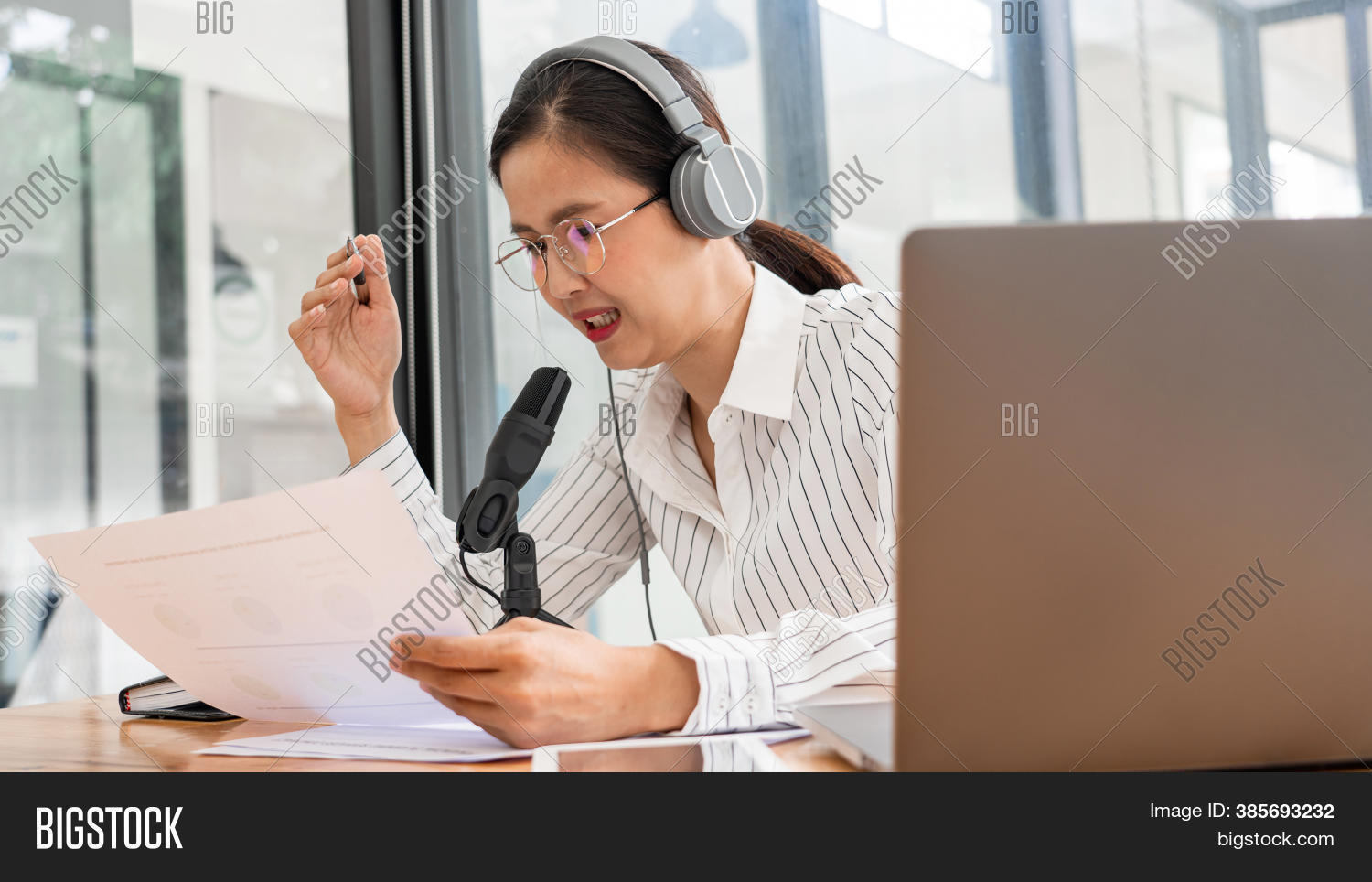 Asian Women Podcaster Image & Photo (Free Trial) | Bigstock
