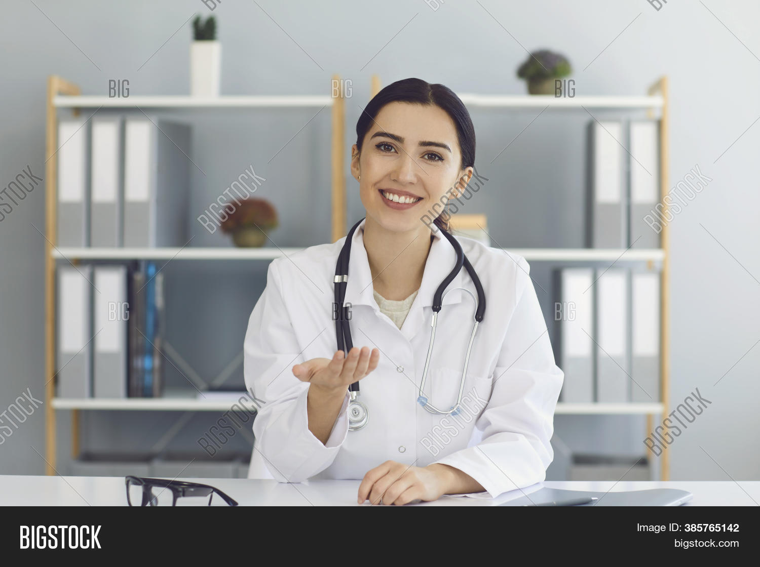Smiling Female Doctor Image & Photo (Free Trial) | Bigstock